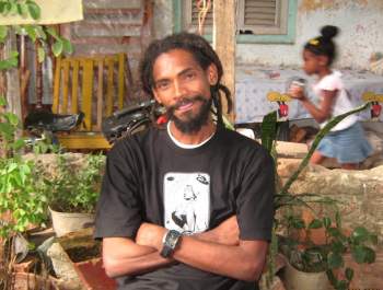 Cuban Rapper Records New Album in Ecuador - Havana Times